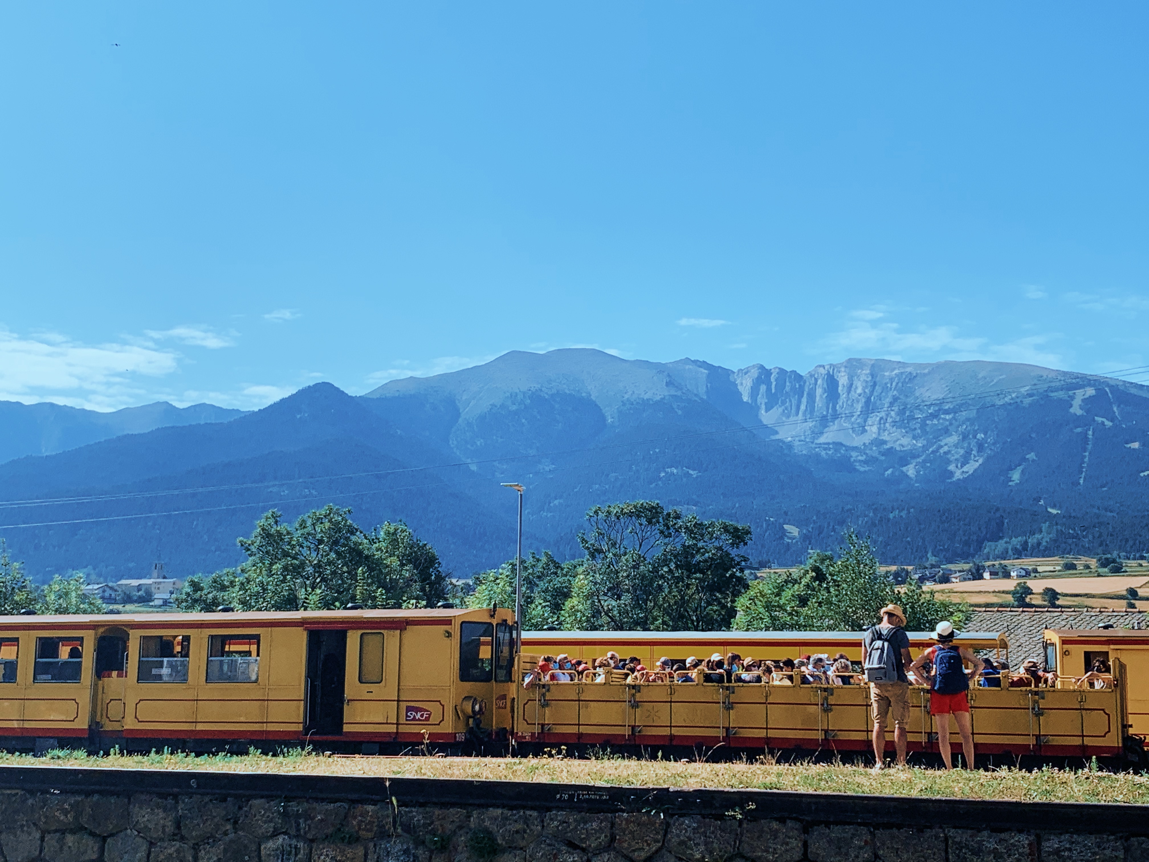 1 Day in Mont Louis : The Pyrenean City of the Sun King – Baguettes and ...