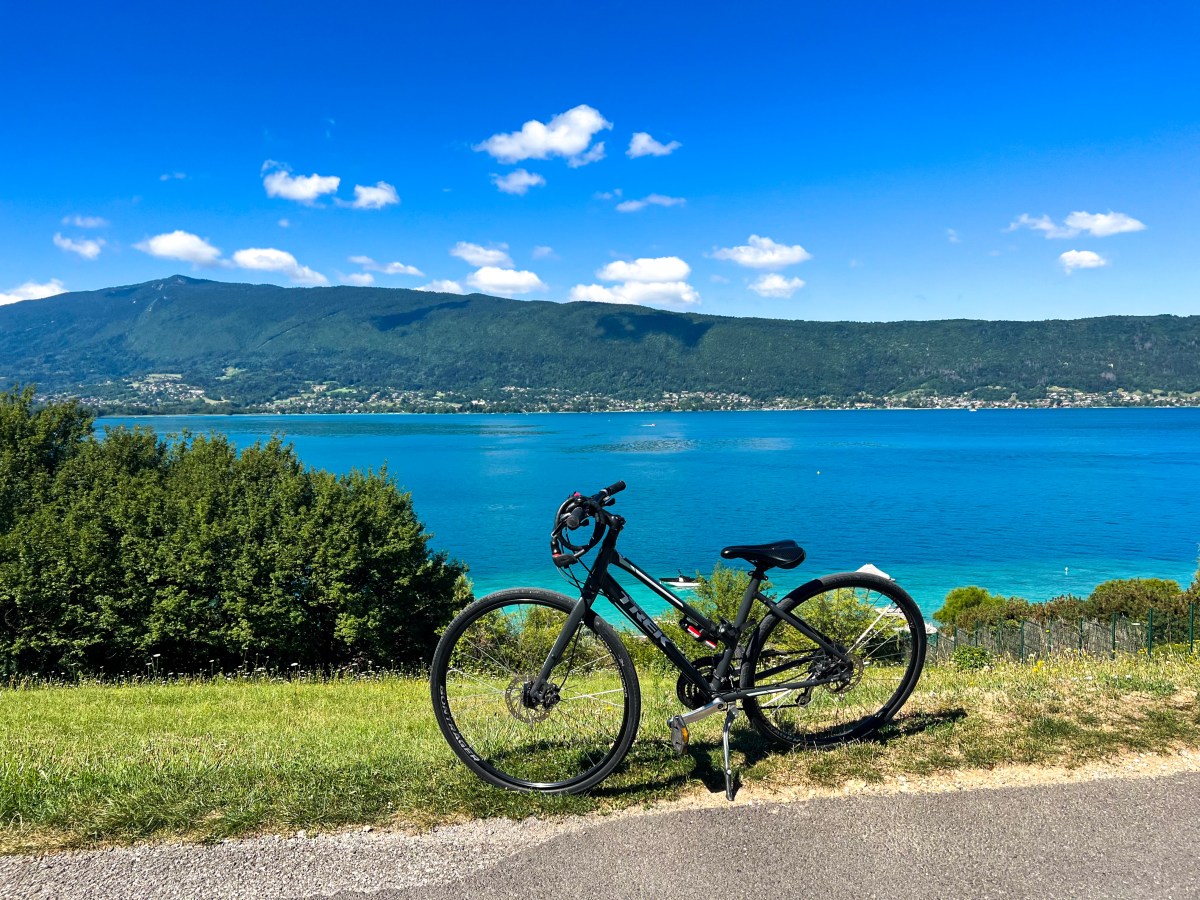Cycling Around Lake Annecy | Summer Solo Trip Day 3 – Baguettes and ...